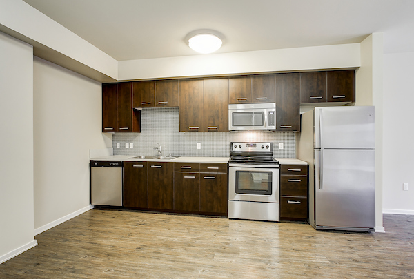 Aviara Apartments Features & Community Amenities | Essex