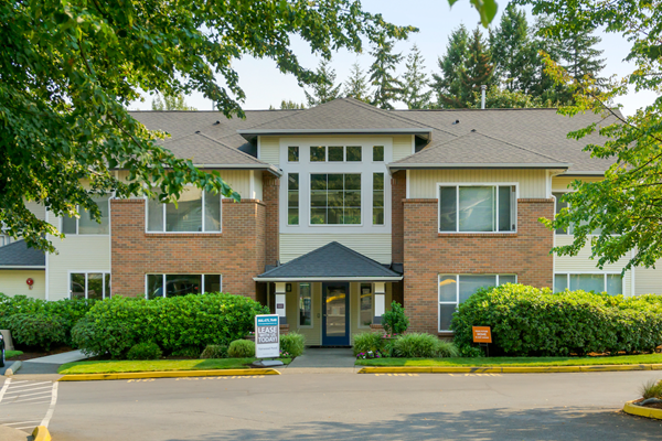 Fairwood Pond Apartments for Rent in Renton, WA | Essex