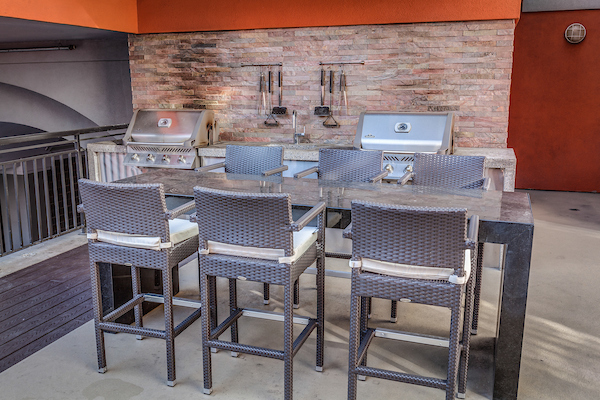 Fountain Court Apartments Features & Community Amenities