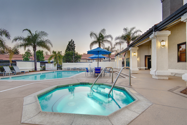 Parkside Court Features & Community Amenities | Essex