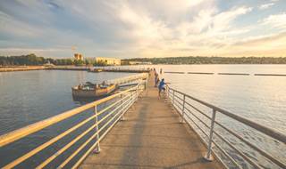 Pinnacle on Lake Washington Apartments for Rent in Renton